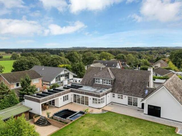Chestnut Avenue, Fishpool Lodge, Ravenshead, 5 Bedroom Detached