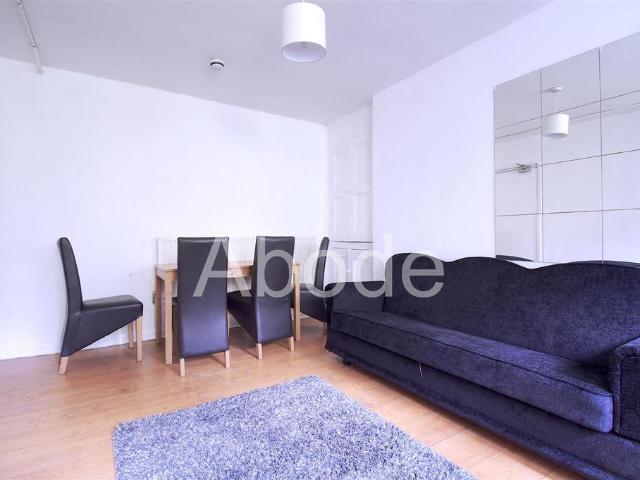 Chestnut Avenue, Hyde Park, Leeds 6 bed house to rent £3,120 pcm £720 pw