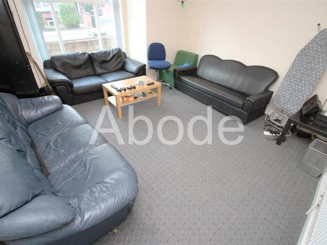 Chestnut Avenue, Hyde Park, Leeds 7 bed house to rent £3,488 pcm £805 pw