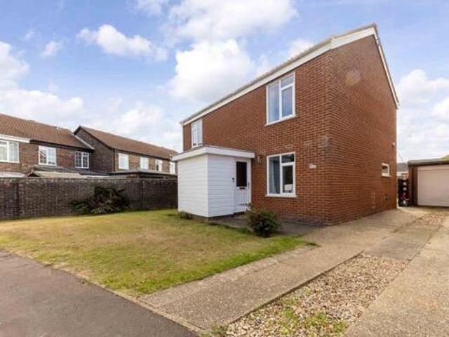 Chestnut Avenue, Spixworth, 4 Bedroom Detached