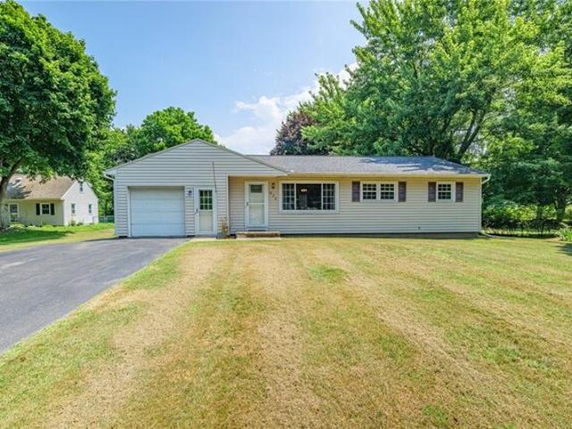 Chestnut Bnd, Webster, Home For Sale