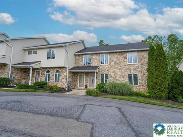 Chestnut Commons Ct, Easton, Home For Sale