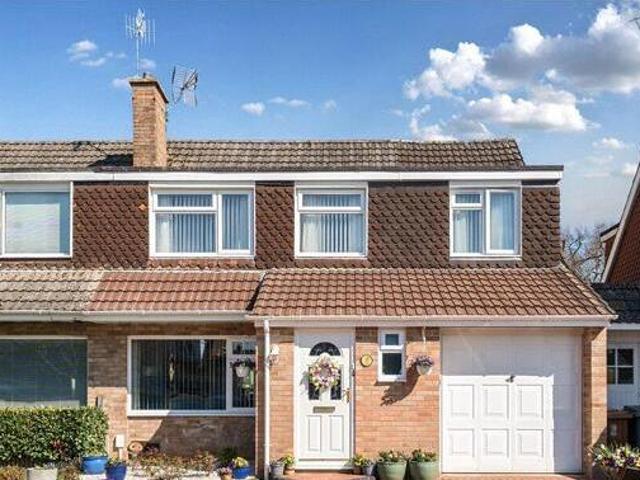Chestnut Close, Romsey, 4 Bedroom Semi detached