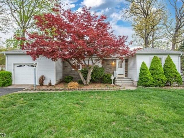 Chestnut Dr, Wayne, Home For Sale