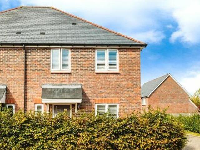 Chestnut Drive, Thakeham, 3 Bedroom Semi detached