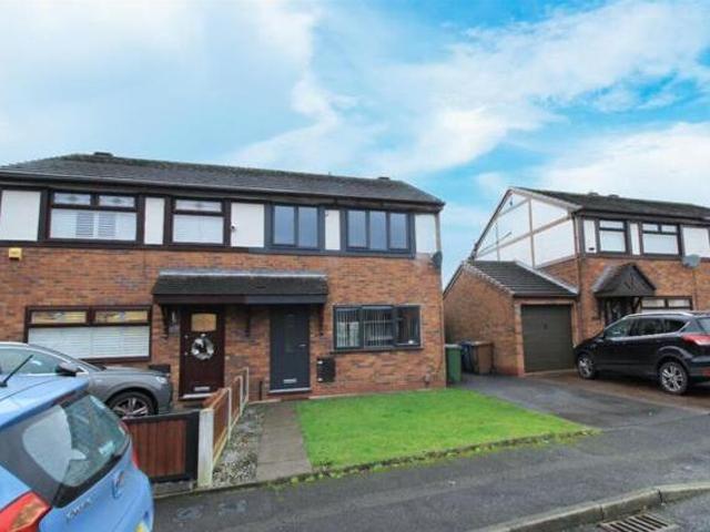 Chestnut Gardens, Denton, 3 Bedroom Semi detached