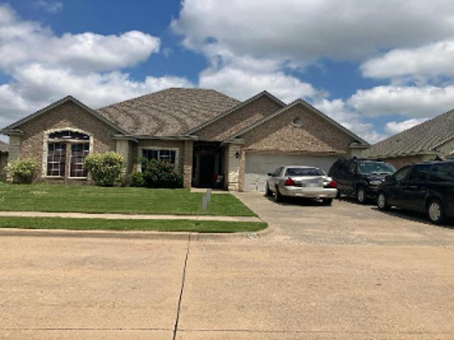 Chestnut Grove Dr
