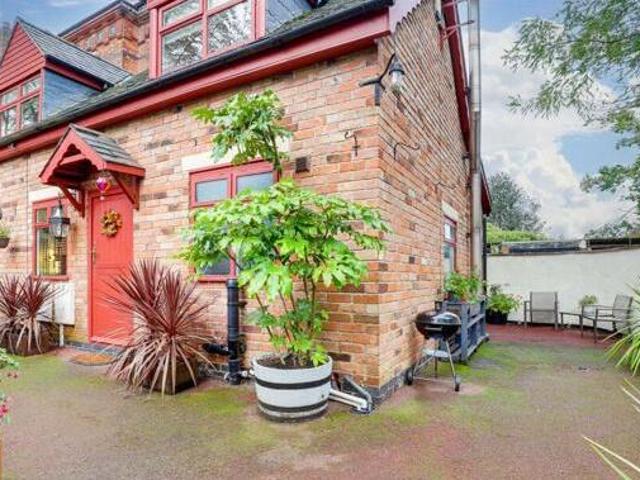 Chestnut Grove, Mapperley Park, 2 Bedroom Coach