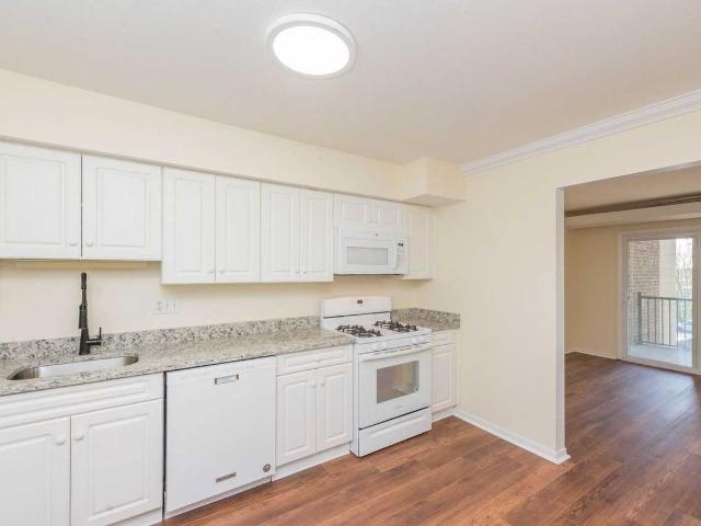 Chestnut Hill North Apartments 1 Bedroom Apartment for Rent at 905 Mix Ave, Hamden, CT 06514