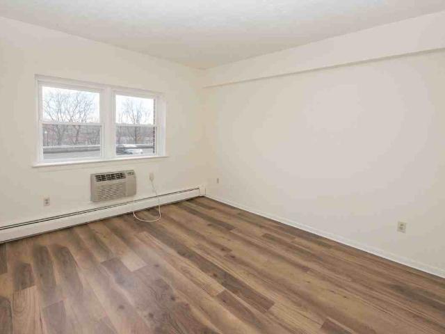 Chestnut Hill North Apartments Studio Apartment for Rent at 905 Mix Ave, Hamden, CT 06514