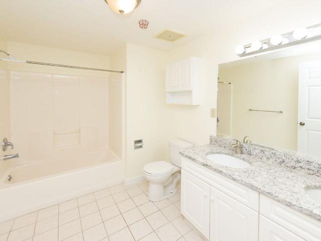 Chestnut Hill East 1 Bedroom Apartment for Rent at 2 Skiff St, Hamden, CT 06514
