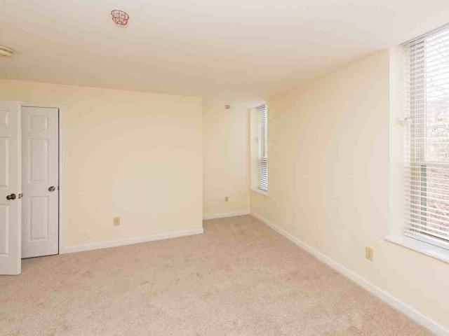 Chestnut Hill East 1 Bedroom Apartment for Rent at 2 Skiff St, Hamden, CT 06514
