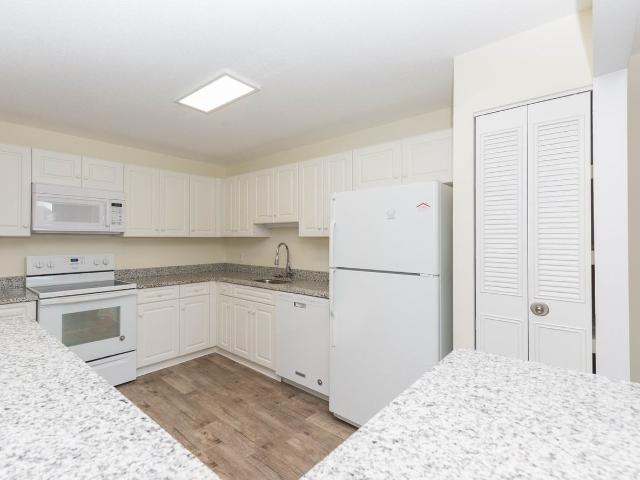 Chestnut Hill South 1 Bedroom Apartment for Rent at 835 Mix Ave, Hamden, CT 06514