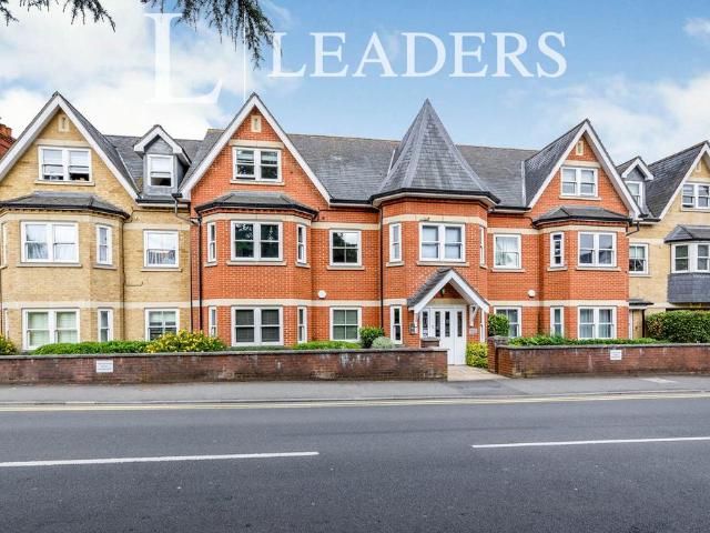 Chestnut House, 32 York Road, GU1 2 bed flat to rent £1,595 pcm £368 pw
