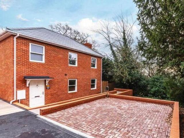 Chestnut House, Waterloo Road, 3 Bedroom Detached