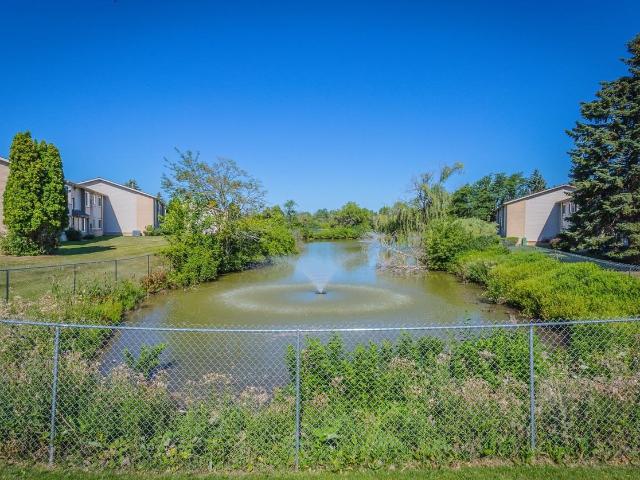 Chestnut Lake 1 Bedroom Apartment for Rent at 1450 Chestnut Drive, Ypsilanti, MI 48197