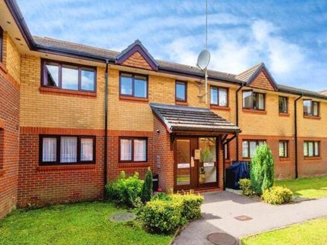 Chestnut Lodge, Southampton, 2 Bedroom Flat