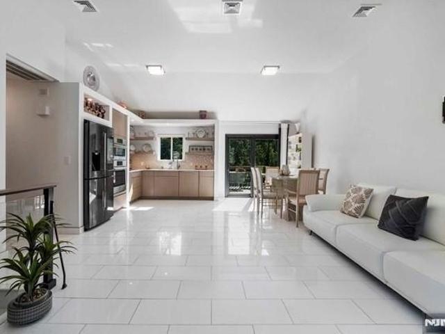 Chestnut Pl, Teaneck, Home For Sale