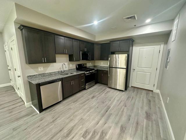 Chestnut Place Apartments 1 Bedroom Apartment for Rent at 121 Chestnut St, Lawrence, MA 01841 North Common