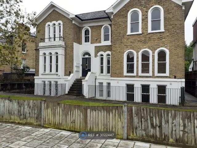 Chestnut Road, London SE27, 1 bed flat to rent, £1,700 pcm | PrimeLocation