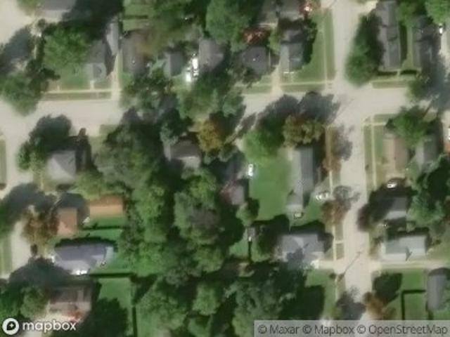 Chestnut St