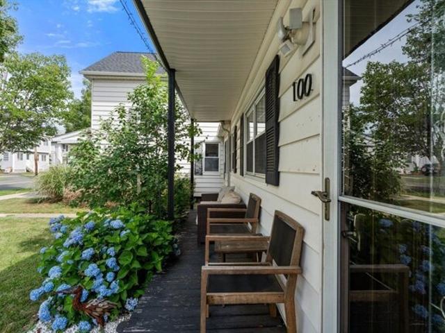 Chestnut St Unit,west Springfield, Condo For Sale
