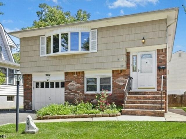 Chestnut St, Union Twp, Home For Sale