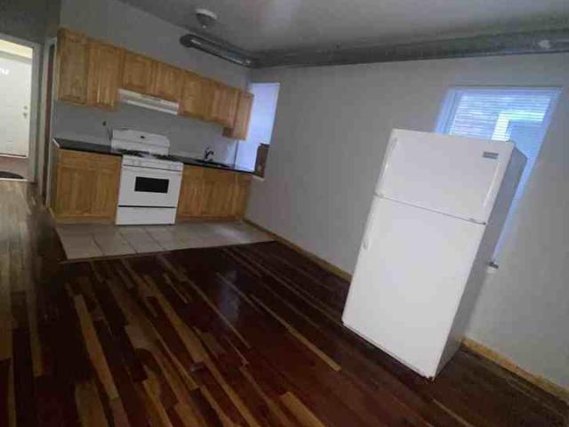 Chestnut St. Apartments 1 Bedroom Apartment for Rent at 4236 Chestnut Street, Philadelphia, PA 19104 Spruce Hill