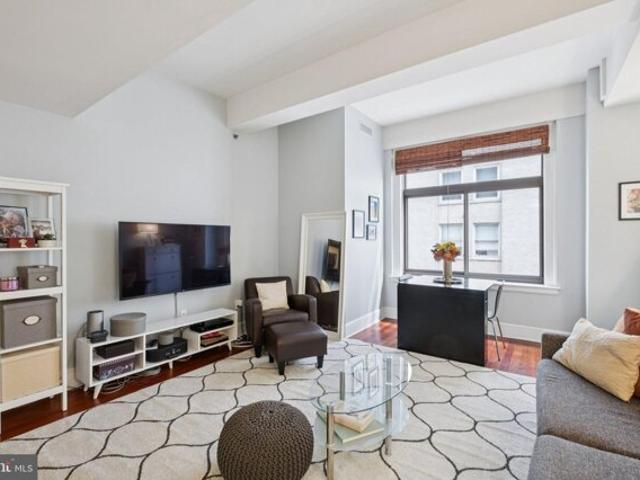 Chestnut St Apt E, Philadelphia, Condo For Sale