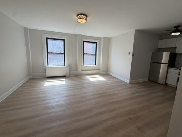 Chestnut St Apt,springfield, Condo For Sale