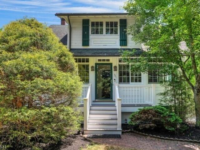 Chestnut St, Long Hill Township, Home For Sale
