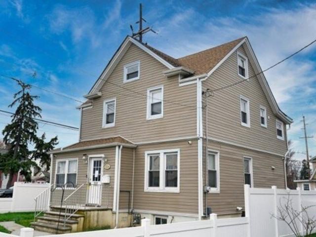 Chestnut St, Roselle, Home For Sale