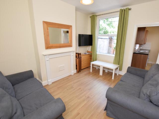 Chestnut Street Room 2