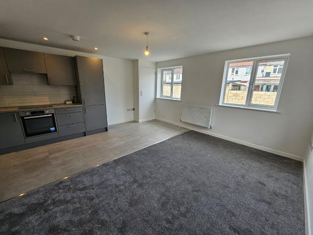 Chester Avenue, Luton LU4, 1 bed property to rent, £1,050 pcm | PrimeLocation