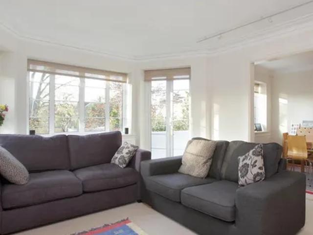Chester Close, Chester Avenue, London, TW10 6NR, United Kingdom | 2 bed apartment for rent #137558627 | Rentberry