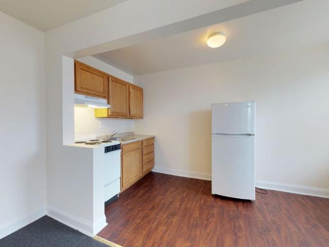 Chester Lynn Apartments 1 Bedroom Apartment for Rent at 4619 Chester Ave, Philadelphia, PA 19143 Southwest Cedar Park