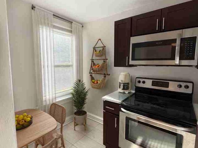 Chester Plaza Studio Apartment for Rent at 4605 Chester Ave, Philadelphia, PA 19143 Southwest Cedar Park
