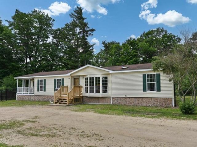 Chester Rd, Raymond, Home For Sale