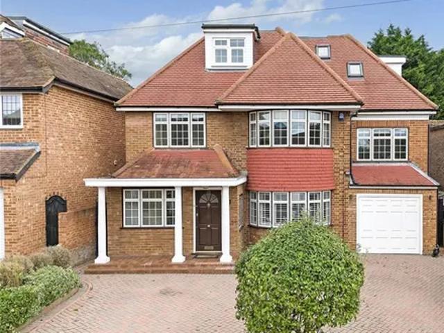 Chester Road, Chigwell, IG7 6AJ, United Kingdom | 6 bed house for rent #132087534 | Rentberry