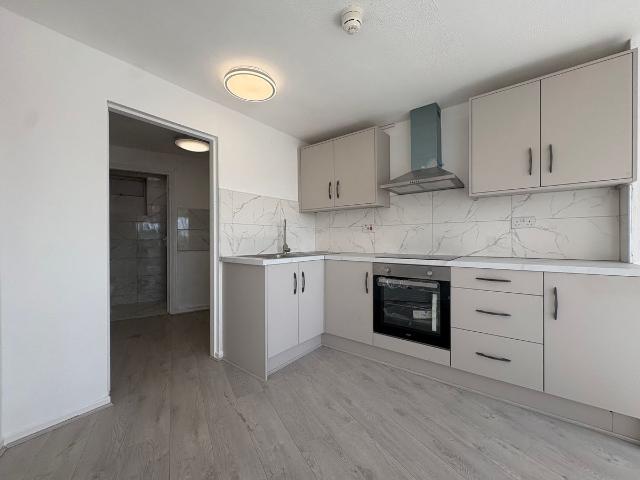 Chester Road, Birmingham B36, 1 bed flat to rent, £900 pcm | PrimeLocation