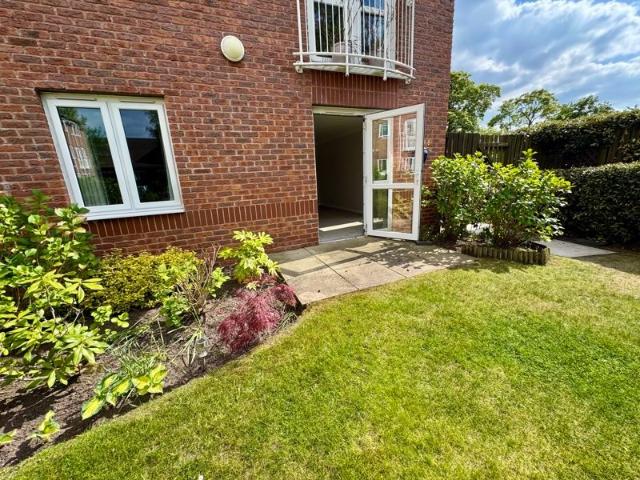 Chester Road, Holmes Chapel, Crewe CW4, 1 bed property to rent, £850 pcm | PrimeLocation