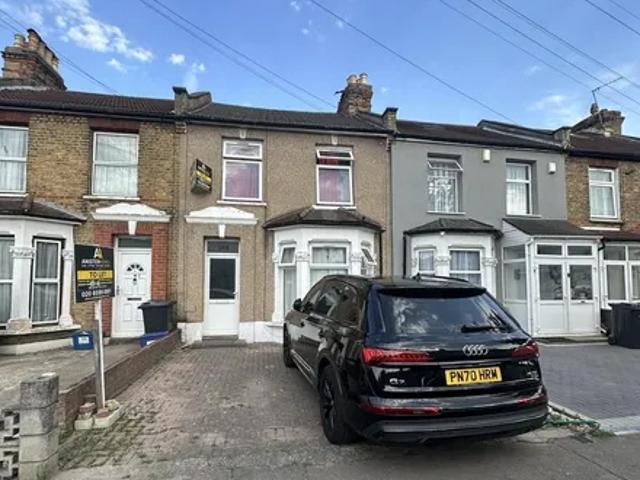 Chester Road, London, IG3 8PX, United Kingdom | 4 bed townhouse for rent #113251355 | Rentberry