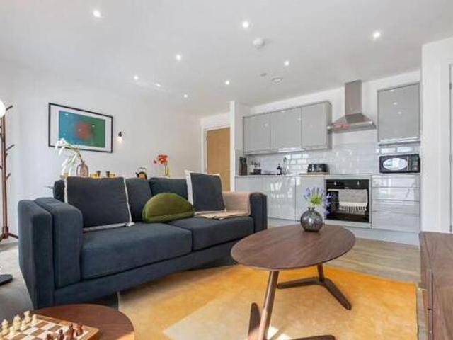 Chester Road, Manchester, 2 Bedroom Flat