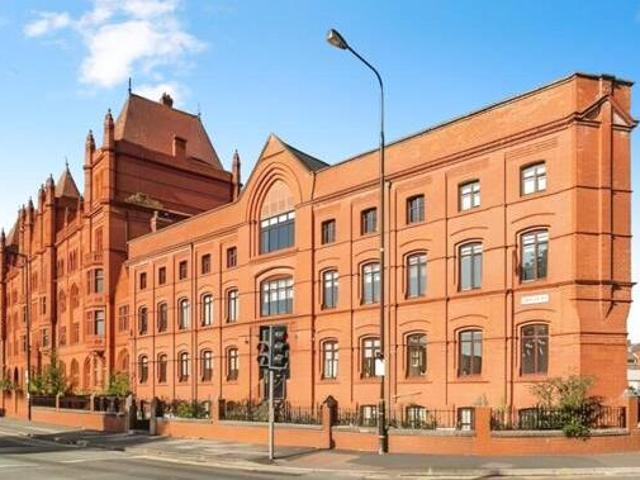 Chester Road, Manchester, 2 Bedroom Flat