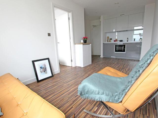 Chester Road, Manchester M16 1 bed apartment to rent £1,115 pcm £257 pw