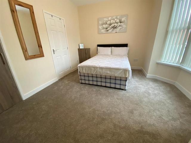 Chester Road North, Kidderminster DY10, Room to rent, £625 pcm | PrimeLocation