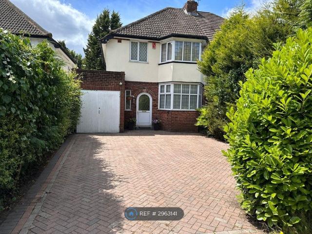 Chester Road North, Sutton Coldfield B73, 3 bed semi detached house to rent, £1,950 pcm | PrimeLocation