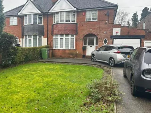 Chester Road, Streetly, B74 3NA, United Kingdom | 3 bed duplex for rent #165417971 | Rentberry