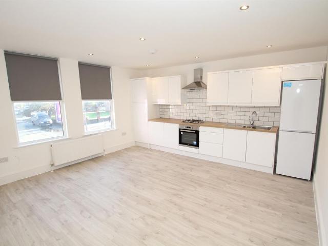 Chester Road, Stretford M32, 2 bed flat to rent, £925 pcm | PrimeLocation