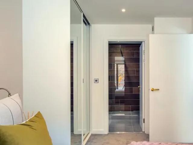 Chester Road, Trafford, M15 4YS, United Kingdom | 2 bed duplex for rent #140544144 | Rentberry